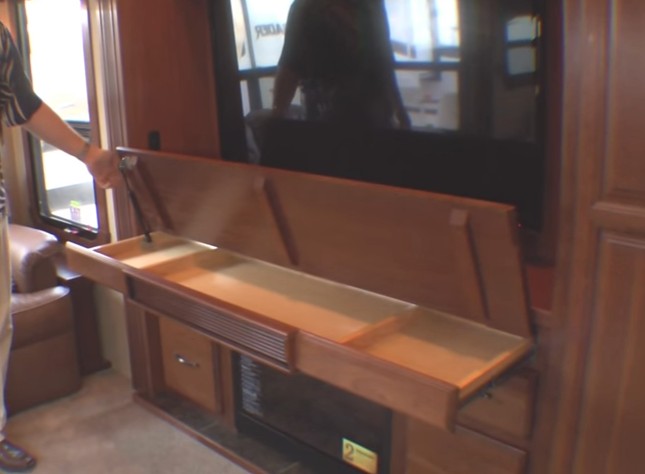 This 5th Wheel Has a Slide-Out … With a Slide-Out